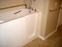 SafeStep Walk-In Tub Review: 2025 Costs, Types, Features & Benefits