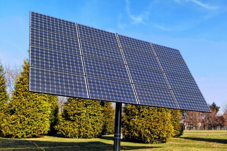 Top 3 Types of Mounts for Solar Panels: Ground, Roof, and Pole Explained