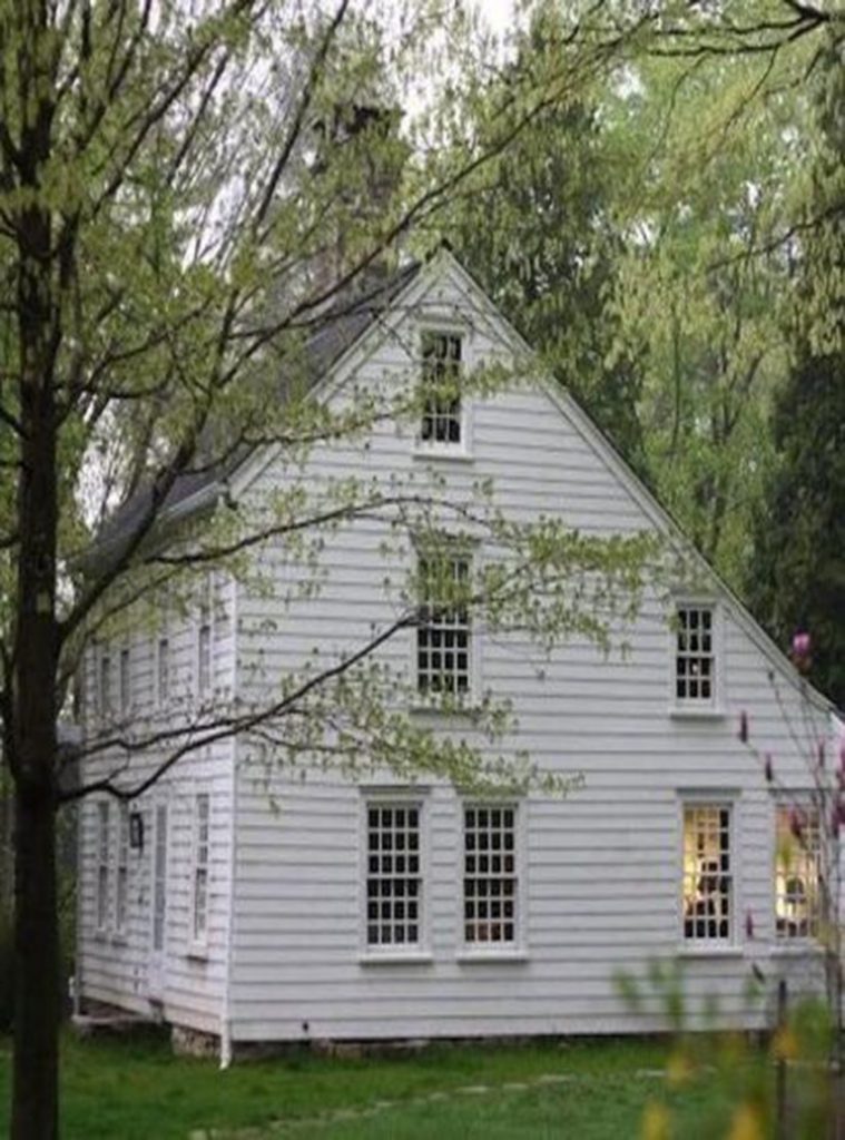 7 Unique Roof Styles You May Not Know About | Modernize