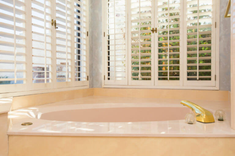 Best New Bathroom Window Installation Options | Modernize