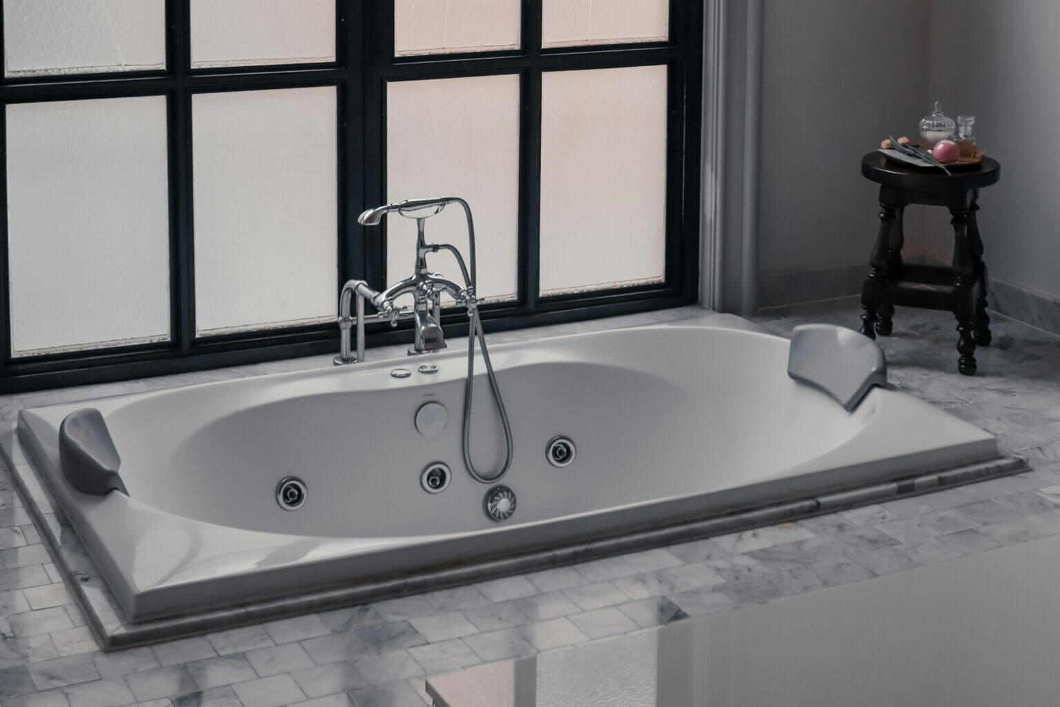 Jetted Tub Guide: Types, Cost, and Materials | Modernize