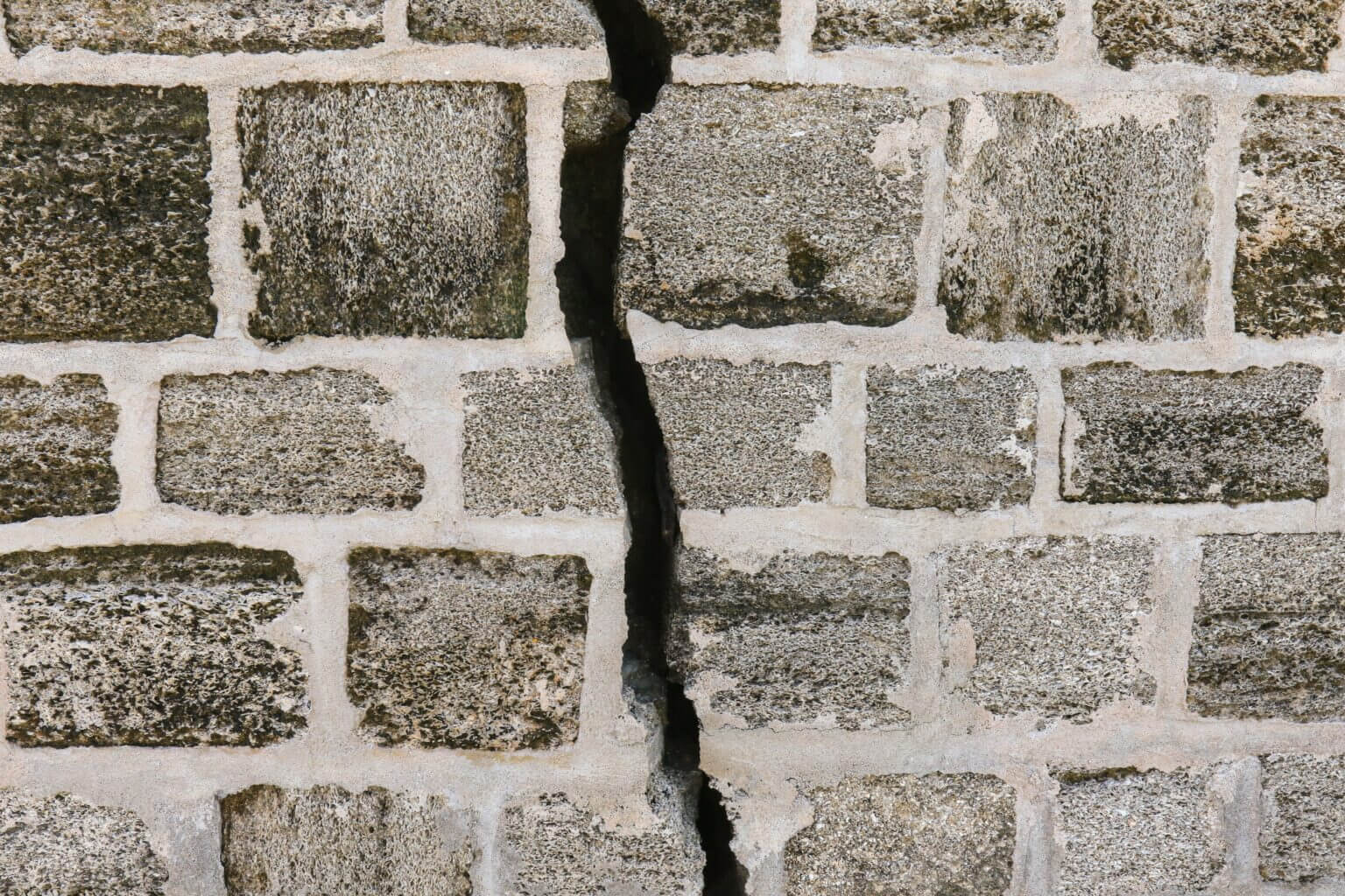 Common Foundation Problems: Causes, Warning Signs & Repair Tips